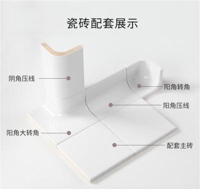 Cina La parete ceramica del bordo d'angolo del bagno piastrella il bordo decorativo ceramico della disposizione in vendita