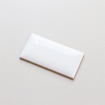 Cina colore bianco della parete di 75x150mm delle mattonelle del pane di progettazione ceramica di sguardo decorativo in vendita