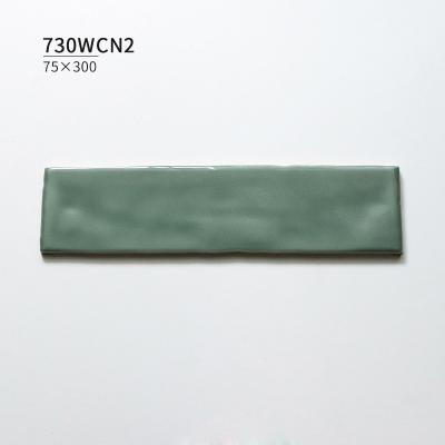 Cina Mattonelle lustrate verde mela scure 75x300mm della cucina della parete interna della superficie ruvida in vendita