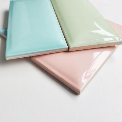 Cina mattonelle variopinte lucide del sottopassaggio di sguardo del pane di 75*150mm Macarons in vendita
