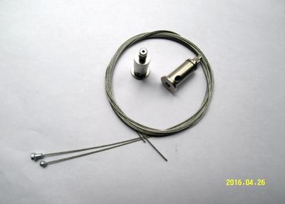 Cina corredi d'attaccatura inossidabile della lampada del cavo della lampada di 1,6 millimetri 304 con la pinza di presa di Ceilng in vendita
