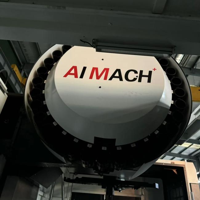 VMC850 CNC Machine Center close-up view