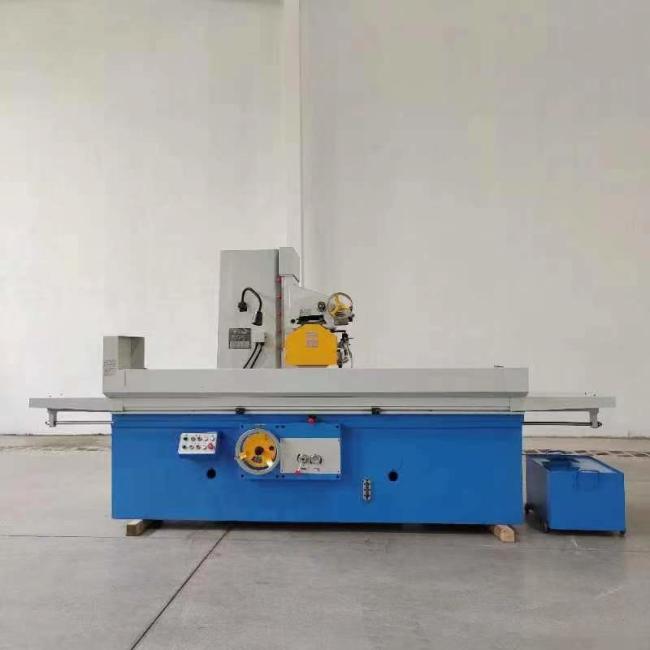 M7150x2000mm Metal Grinding Machine in operation