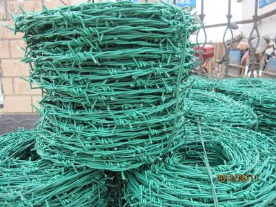 中国 ポリ塩化ビニールの上塗を施してある塀の有刺鉄線の一本鎖の有刺鉄線1.5 - 3のBarbの長さ 販売のため