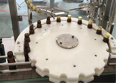 Cina succo di coperchiamento liquido automatico della macchina di rifornimento dello SpA 500ml di 2500mm in vendita