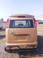 China200cc Luxury Vacuum Truck Luoyang Closed Cabin 3 Wheel CarTuc Tuc Scooter