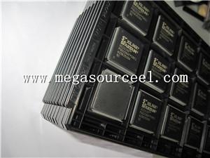 中国 プログラム可能な IC の破片 XC2S100-5PQG208C - xilinx -スパルタ式II FPGA 家族 販売のため