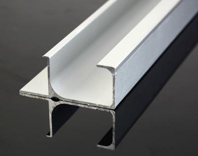 Κίνα 40x40 τετραγωνικά σχεδιαγράμματα αργιλίου σωλήνων για τη λαβή σχεδιαγράμματος αργιλίου κουζινών προς πώληση