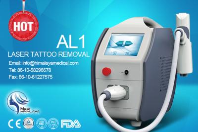 Cina Macchina multifunzionale a macchina di bellezza del laser del ND Q-commutata rimozione YAG del pigmento in vendita