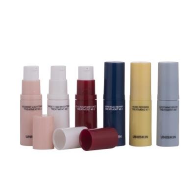 Cina 5ml 10ml Colore Disegno personalizzato Piccolo Viaggio PP Bottolo di pompa vuoto senza aria con logo in vendita