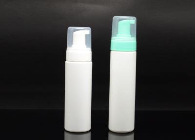 Cina Bottiglia di schiumatura bianca della pompa del sapone per il prodotto facciale bellezza/della pulitrice in vendita