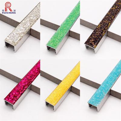 China De decoratieve Ceramische van de Versieringsprofielen van de Aluminiumtegel van de de Vormtegel van U Strook van de de Hoekversiering Te koop