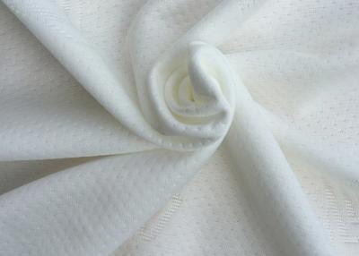 Cina Il colore bianco del tessuto impermeabile molle del poliestere da 120 GSM si applica alla cassa del cuscino in vendita