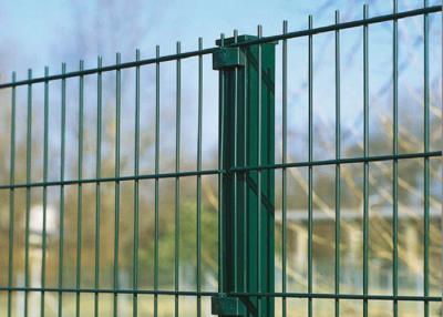 Chine La poudre protectrice d'intimité a enduit 656 868 le fil Mesh Fence For Residential Fencing à vendre