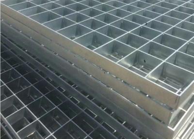 Chine Acier simple de drain en métal de L6m râpant 40x5mm à vendre