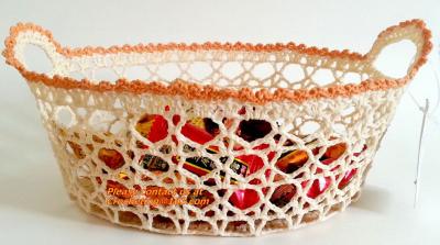Chine Appui vertical décoratif de photo de bébé de panier de sucrerie de maison de crochet de coton figé par métier fait main à vendre