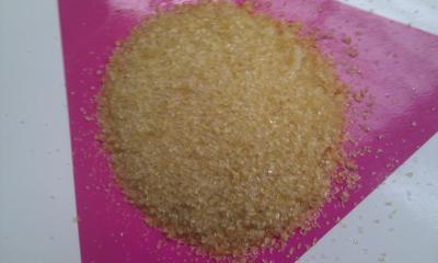 Cina White Animal Bone Glue High Heat Resistance For Room Temperature Applications in vendita