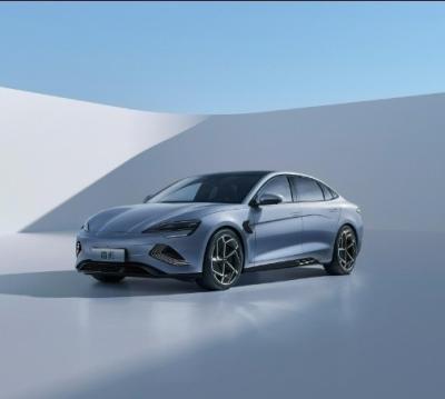 Cina Range elettrico di 121 km 2024 BYD DM-I Auto con basso consumo di carburante e guida comoda in vendita