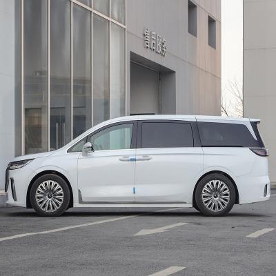 China Alta velocidad 2024 Voyah Dream Híbrido Blanco Automóvil Eléctrico Vehículo MPV para necesidades en venta