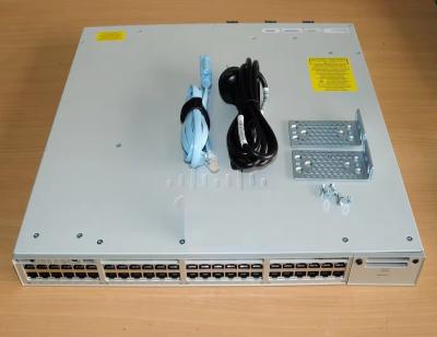 China Comunicación C9300L-48T-4X-A Interruptor de red de conexión ascendente de datos de la serie C9300L original de 48 puertos en venta