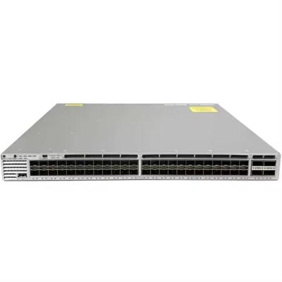 China 48 puertos 4x 1G Switch de conexión ascendente fijo C9300L-48P-4X-A ventaja de red con soporte VLAN en venta