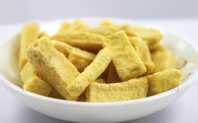 Cina 2cm - il mango di secchezza liofilizzato di Freezed dell'alimento dell'alimento verde di 3cm scheggia gli spuntini in vendita