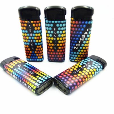 Cina Dongyi EUR Classic Style Flip Windproof Gas Lighter Dy-F008 con richiesta personalizzata in vendita