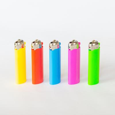 Cina Test di riscaldamento a 65 gradi superato Lighter a gas di pietra più spessa Modello NO. DY-098 5 colori in vendita