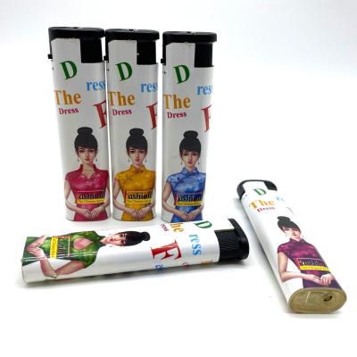 Cina Dimensioni di accendino 80*23.7*11.18mm Accendino a gas per sigarette di plastica per cucina barbecue a prova di vento in vendita