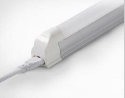 Cina La metropolitana integrata di Epistar SMD2835 T5 LED accende 12W con il corpo di alluminio della lampada in vendita