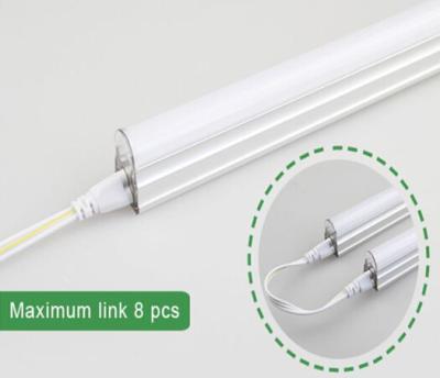 Cina Sostituzione luci della metropolitana da 18 watt 4Ft T5 LED, copertura lattea 7000K in vendita