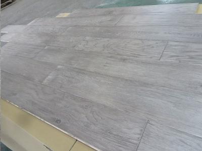 China la nuez dura apenada dirigió el suelo de madera con gris manchado en venta