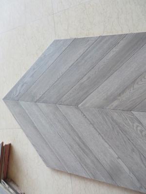 China El roble de Chevron dirigió el suelo de madera con gris moderno manchado en venta