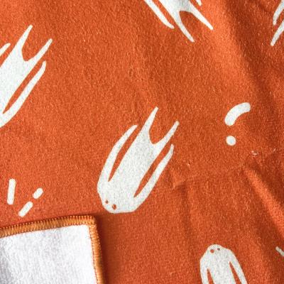 Chine Plage à capuchon en gros Poncho Towel de Poncho Children Beach Poncho Kids de serviette de plage d'impression de bande dessinée d'enfants de Microfiber à vendre