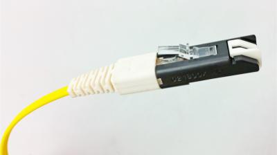 Chine la correction optique de fibre multimode de 1m attachent GGP VF45-LC de haute résistance FTTX à vendre