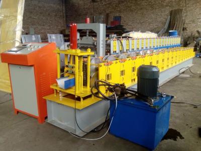 中国 油圧場所が付いているDownspoutの管のための屋根の溝機械0.3-0.8mm厚さのあたりの半分炭素鋼 販売のため