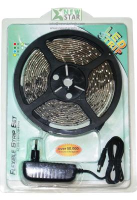 China El equipo llevado el color blanco de la tira, 3528/5050 ampolla del smd llevó la tira, equipo de la tira de DC12V LED en venta