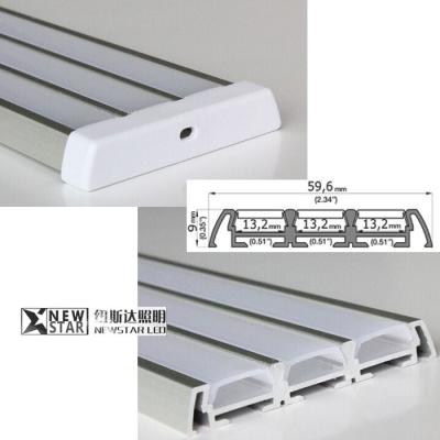 China 3 filas emergen accesorio llevado PWB de aluminio montado del canal del Al de la forma de las tiras U del perfil usado para la luz de tira de la anchura de 10/12m m en venta