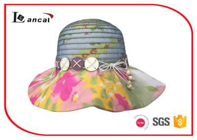 China Chapéus largamente Brimmed coloridos de Sun da palha da borda da flor do poliéster para mulheres à venda