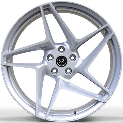 Chine Le rai de Matt Silver Classical 5 a forgé Monoblock 5x114.3 Staggerd à vendre