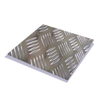 Cina Placca di alluminio a quadri 5005 5052 5754 H32 lamiere a quadri antiscivolo 2,5 mm in vendita