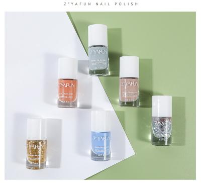 Cina Eco-friendly Non-Toxic Durable Private Label Pure Water Nail Polish Color Base Peelable Nail Polish in vendita
