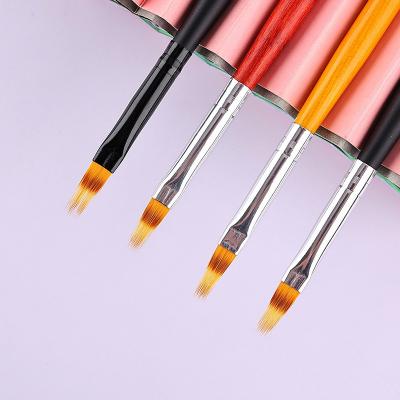 Cina Comfortable Handle New Products Colored Oval Size Pen Manicure Painting Solid Gel Brushes With Wooden Handle in vendita