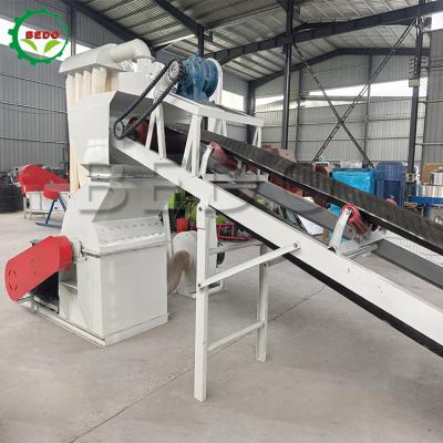 China Industrial-grade wood chips crushing machine with Feeding roller motor 3kw and Fan Power 11kw for sale