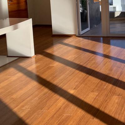 Cina Stile di design moderno Colori personalizzati Fogli di pavimento tessuti a filo di bambù per uso commerciale in vendita