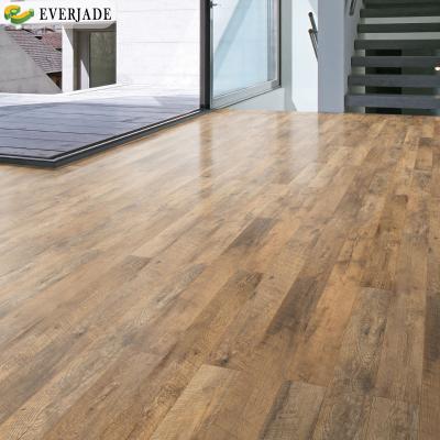 Cina 1218*198mm AC5 Piastrelle di pavimenti in vinile resistenti all'usura per pavimenti laminati Everjade Tech in vendita