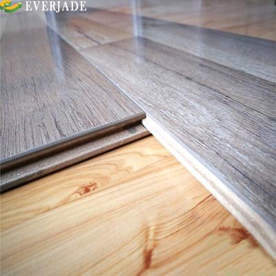 Cina Pavimenti laminati in plastica a 12 mm con certificazione ISO9001 / ISO14001 / CE in vendita