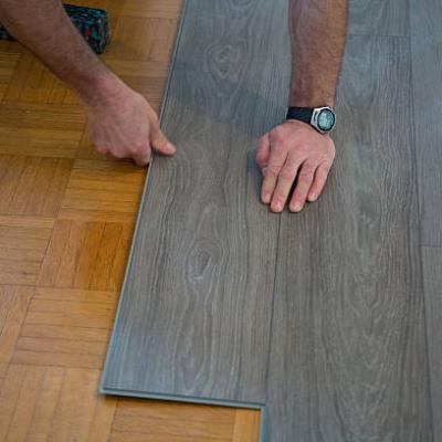 Cina Pavimento in vinile di lusso da 4 mm, 5 mm e 6 mm per altri servizi post-vendita e 100% impermeabile in vendita
