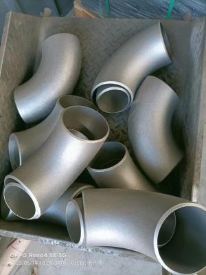 Cina R1 R1.5 ss sgomitano 90 gradi un tubo d'acciaio A234 Wpb Grey Painting Butt Weld da 45 gradi in vendita