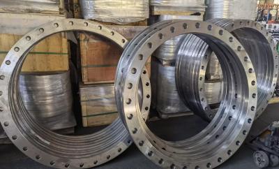 China El acero del OEM ASTM A105carbon forjó la superficie del aceite de la prueba del moho de los rebordes SCH80 en venta